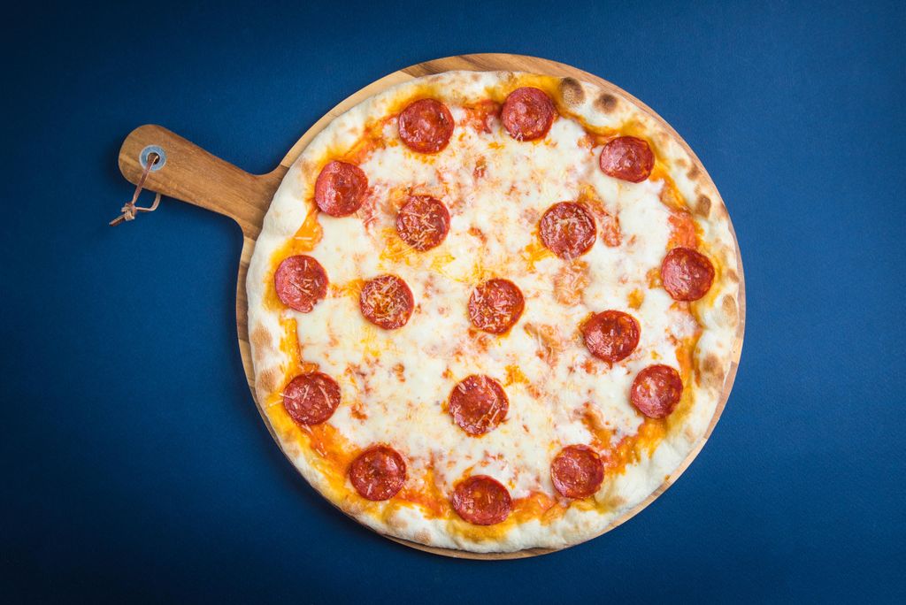 Pizza ლისი ინტელიგენცია • Lisi Intelligentsia