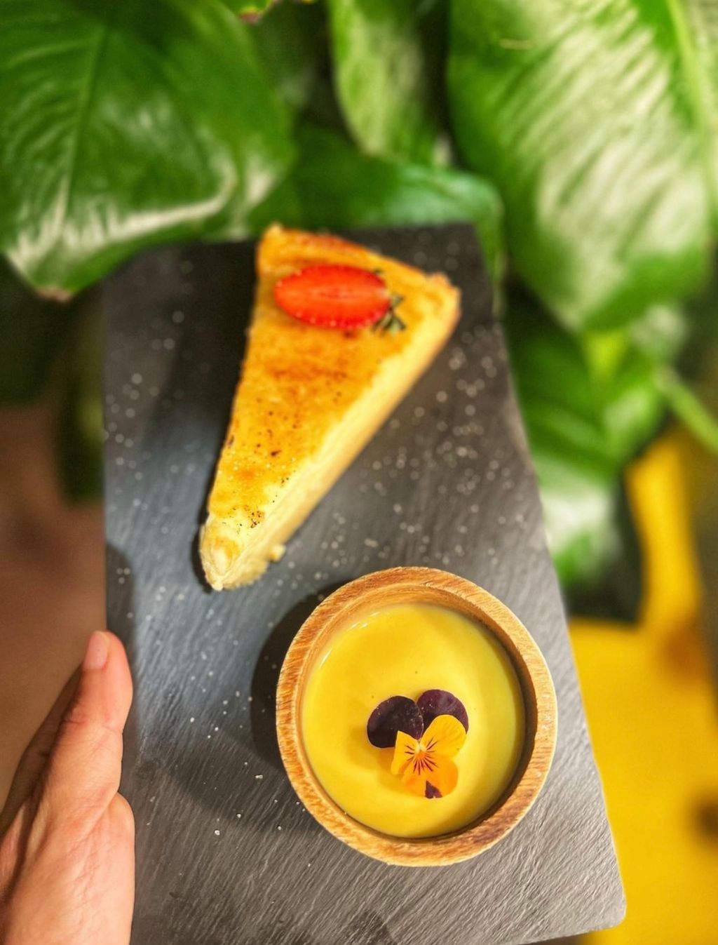 DESSERTS | Sol Kitchen & Bar D7