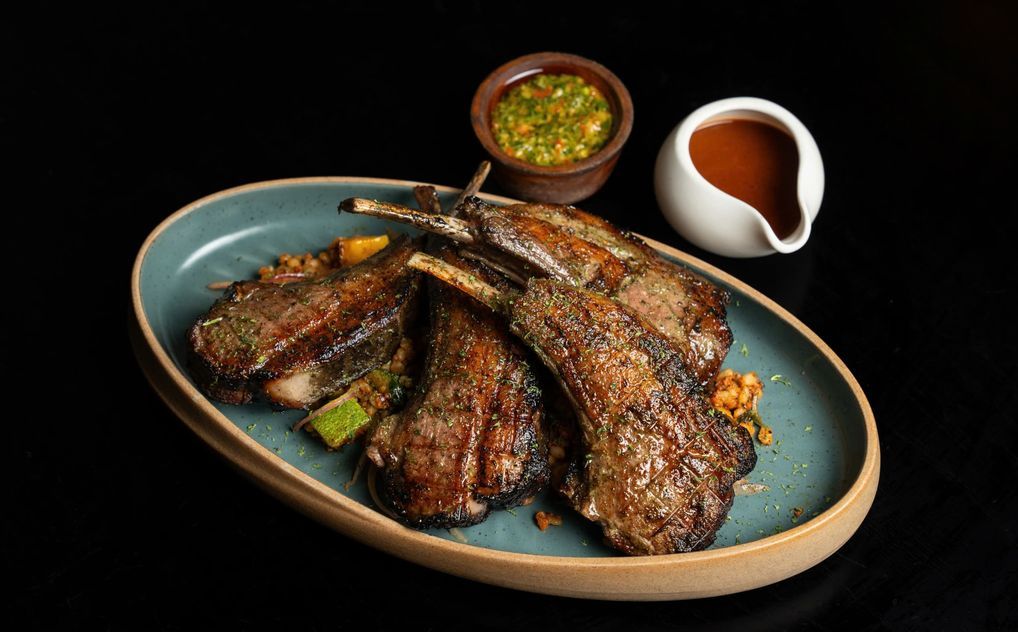 MAIN COURSES | Sol Kitchen & Bar D7