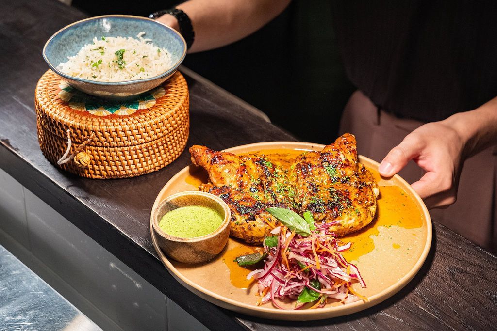 MAIN COURSES | Sol Kitchen & Bar D7