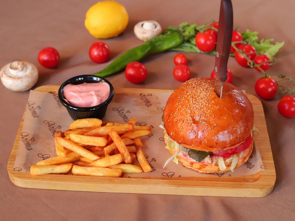 Burgers (11:00 - 24:00) | Aroma Bakery & Cafe