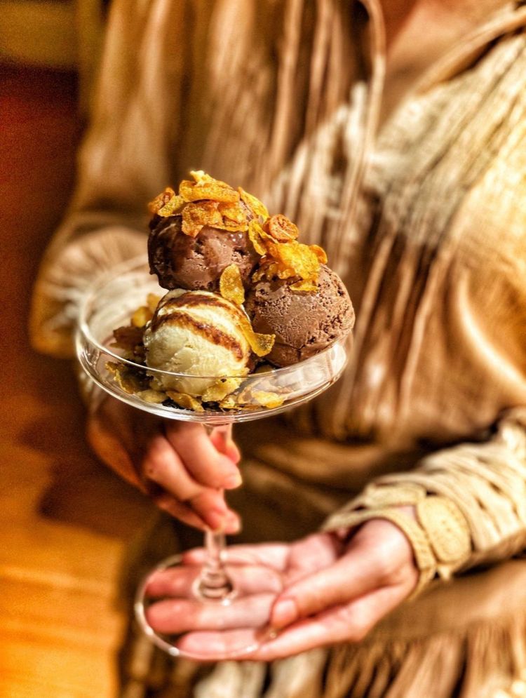 DESSERTS | Sol Kitchen & Bar D7