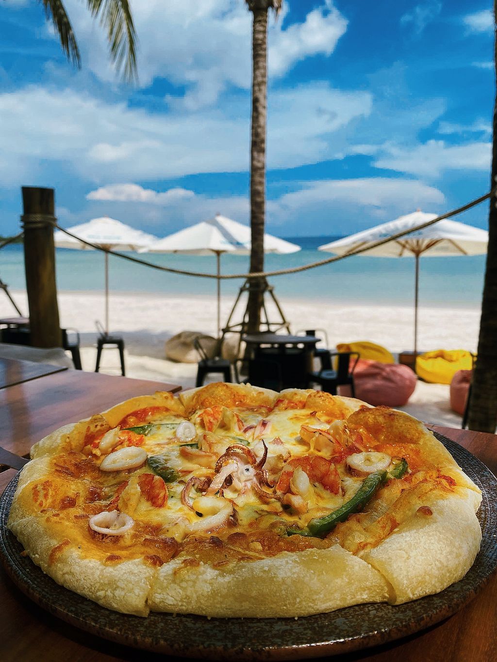PIZZA | The Deck (Kitchen & Beach Bar)