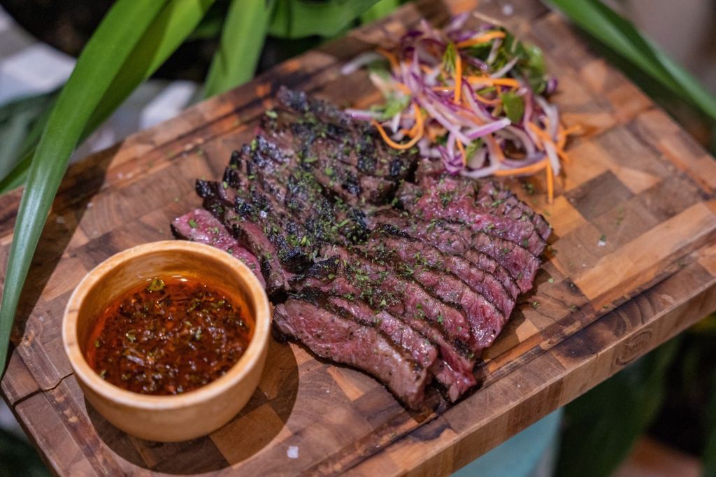 MAIN COURSES | Sol Kitchen & Bar D7