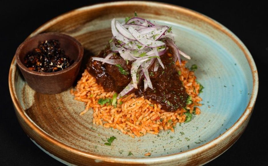 MAIN COURSES | Sol Kitchen & Bar D7