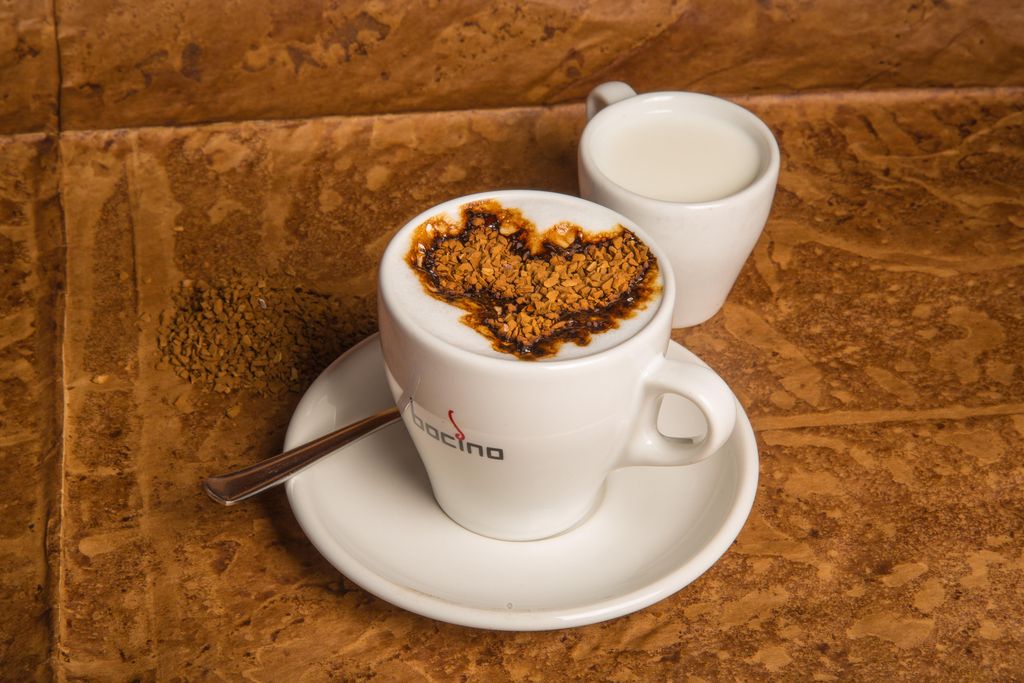 خواردنەوە گەرمەکان | ASHTAR SWEETS & COFFEE SHOP